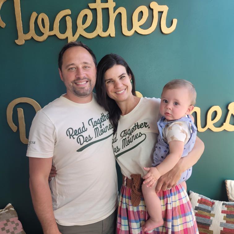 Making her mark in world of books | News, Sports, Jobs - Messenger News